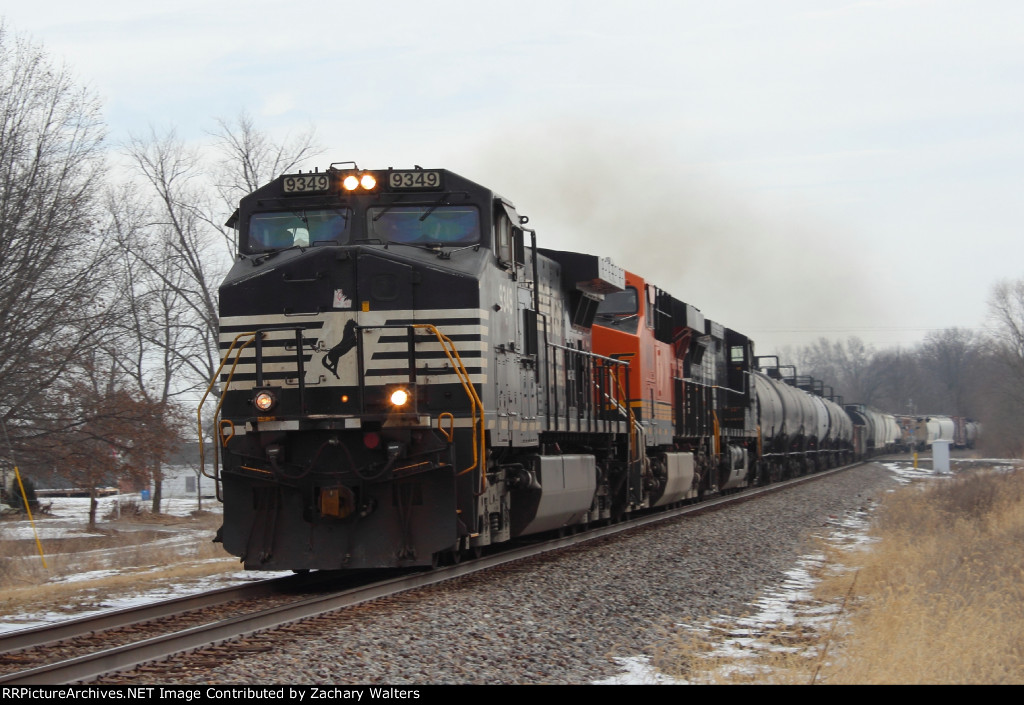 NS 9349 BNSF 8048 NS 9725